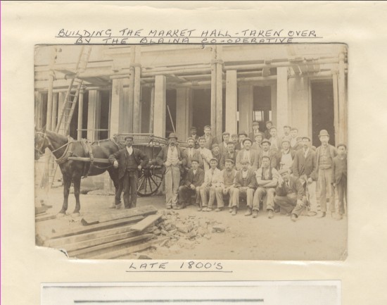 Building the Market Hall | Photo, Male, Construction, Animal, Crowd ...