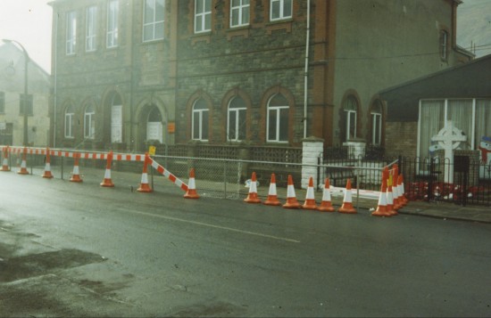 Collapse of Cwm Institute | Construction, Photo, Public, Architecture ...