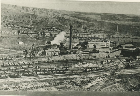 Waunlwyd Colliery | Photo, The 1930s, Social History, Industrial 2 ...