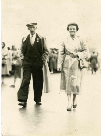 Mr & Mrs Hardwick in Weston Supermare | The 1940s, Formal Portrait ...